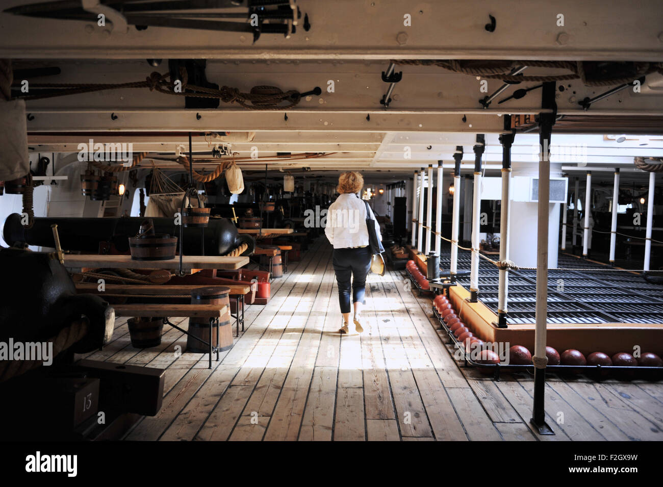 Royal navy ship crew quarters hi-res stock photography and images - Alamy