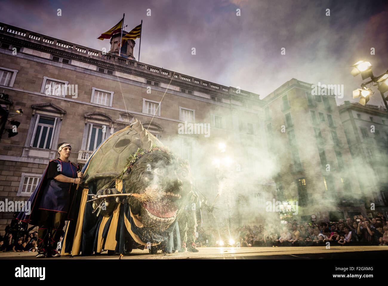 Barcelona, Catalonia, Spain. 18th Sep, 2015. The 'Tarasca of Barcelona ...