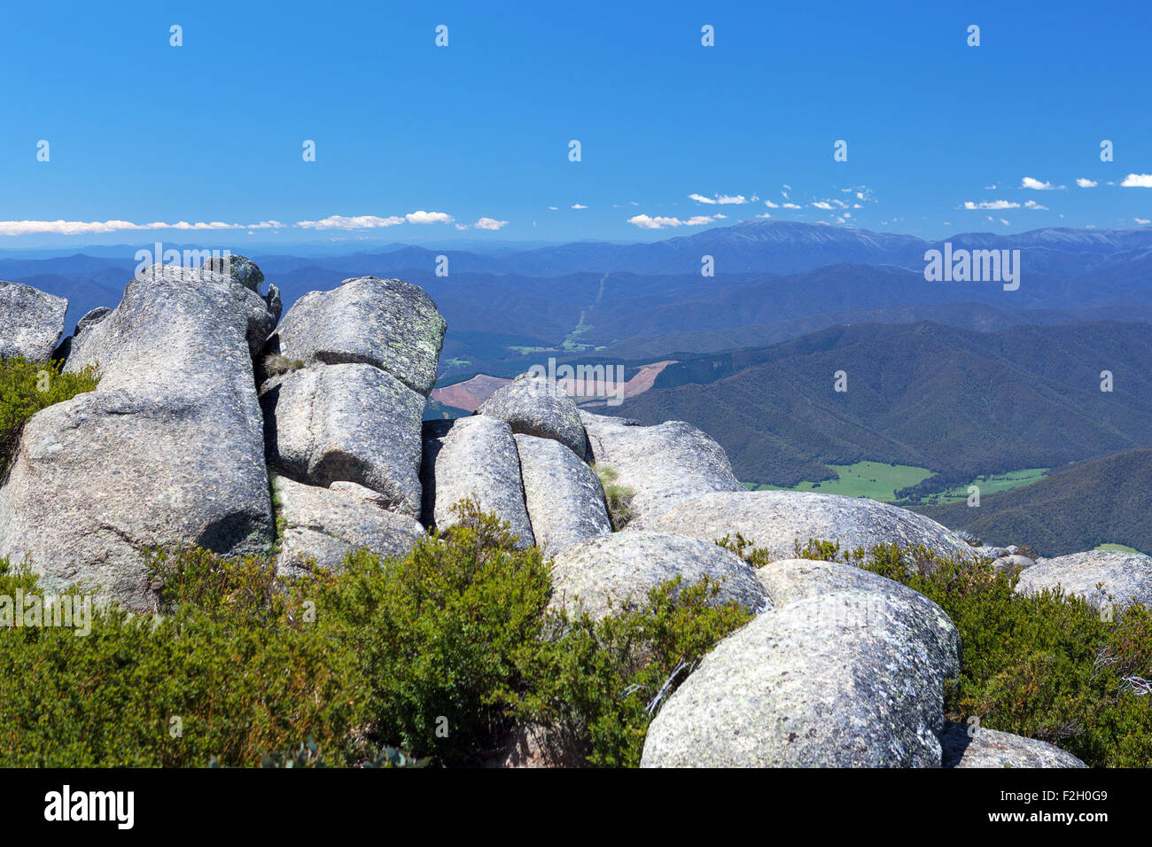 Countryside and Alps view from Mount Buffalo National Park - The Gorge ...