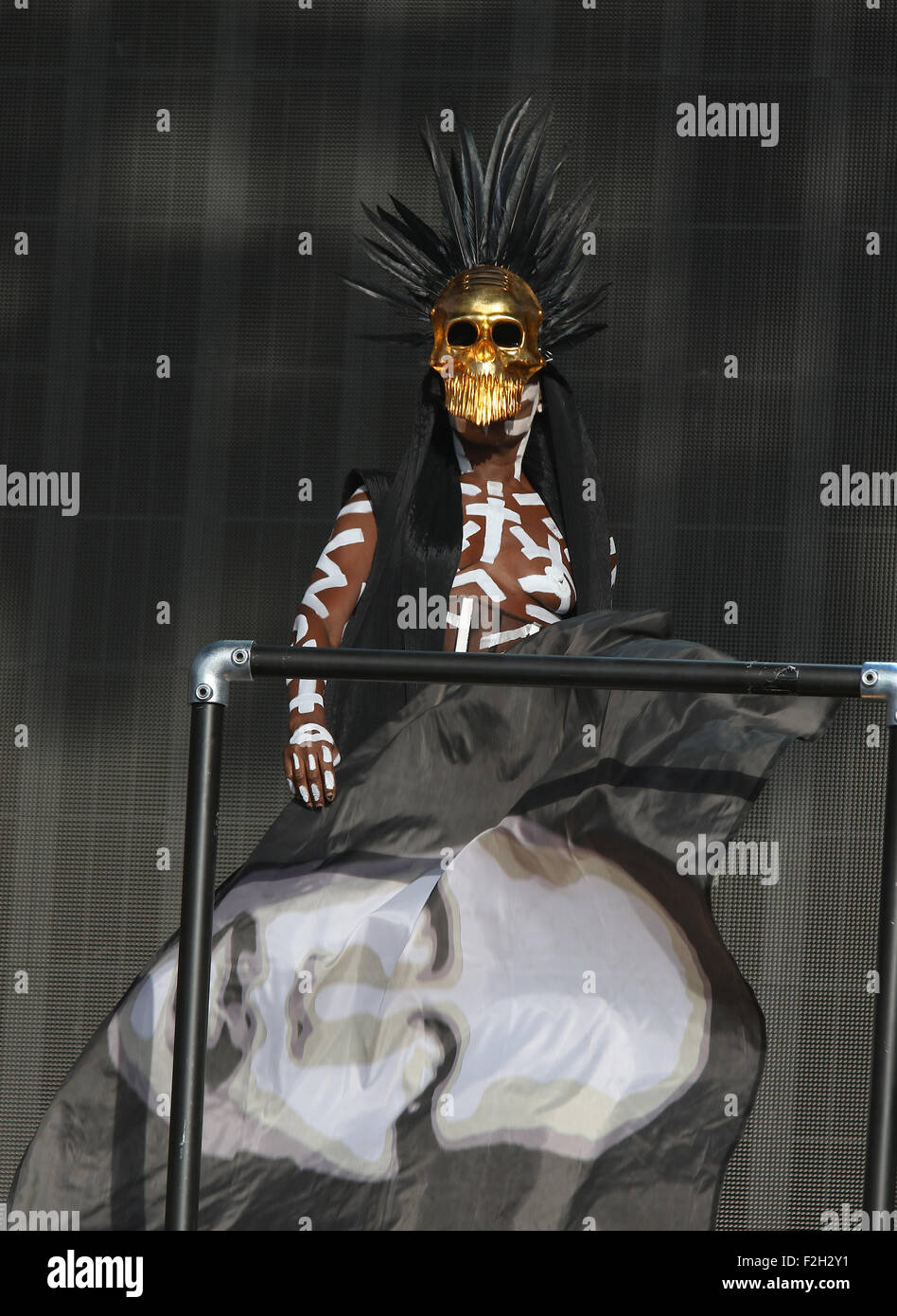 Grace jones in concert hi-res stock photography and images - Alamy