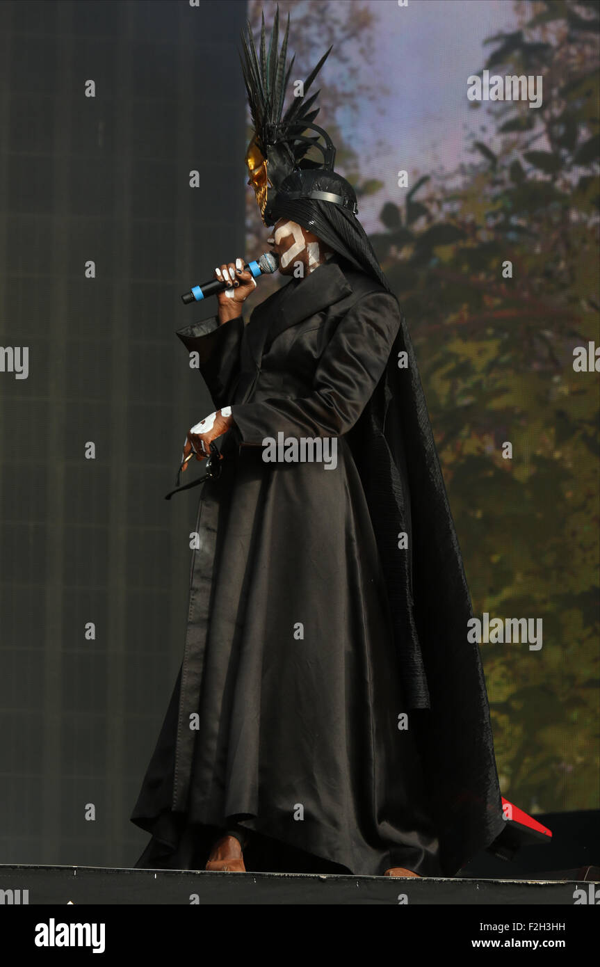 Grace jones in concert hi-res stock photography and images - Alamy