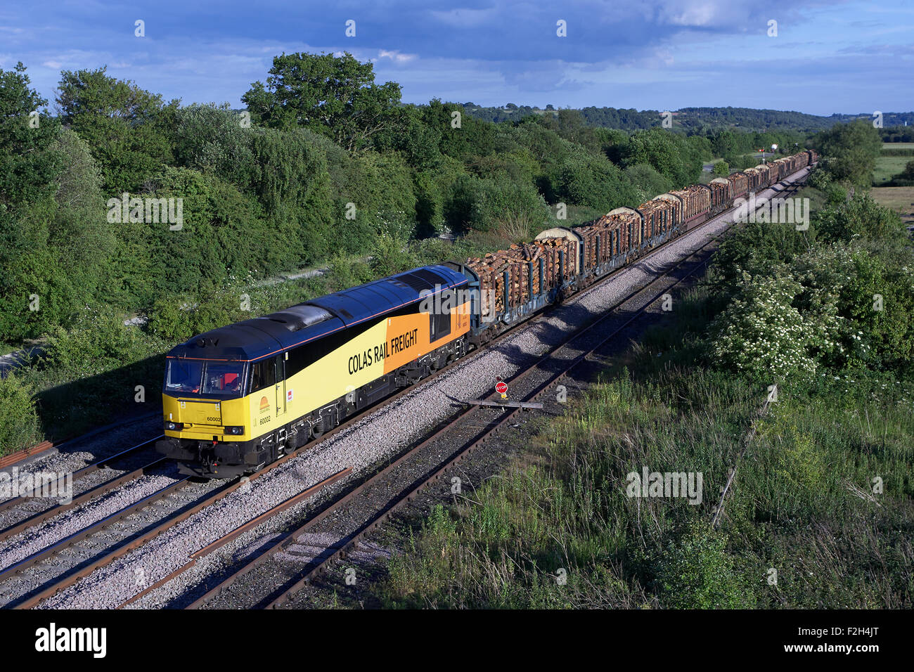 Colas Rail 60002 heads through Leominster with 6M54 14:24 Baglan Bay ...