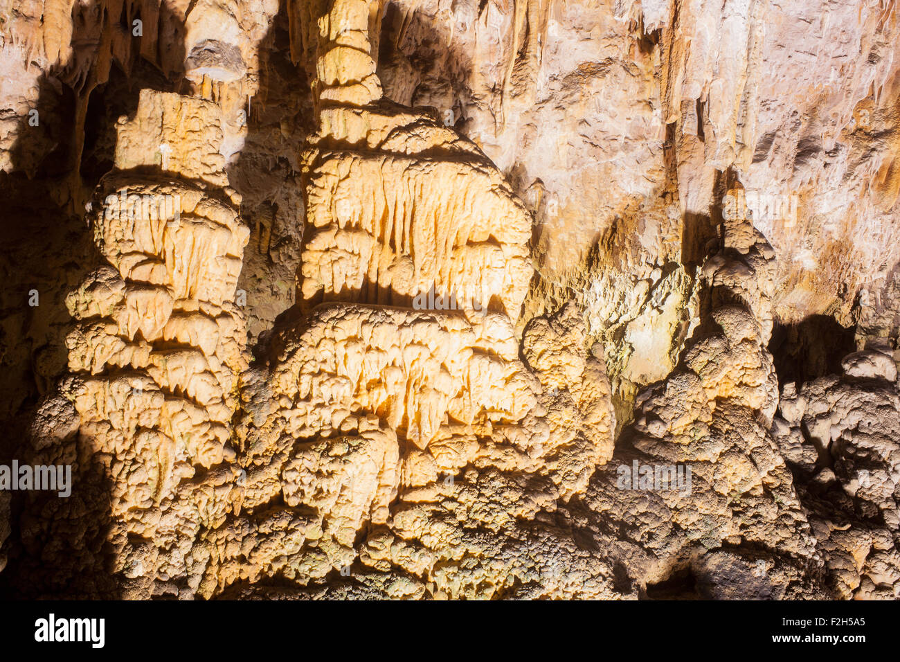 Grotta gigante hi-res stock photography and images - Alamy