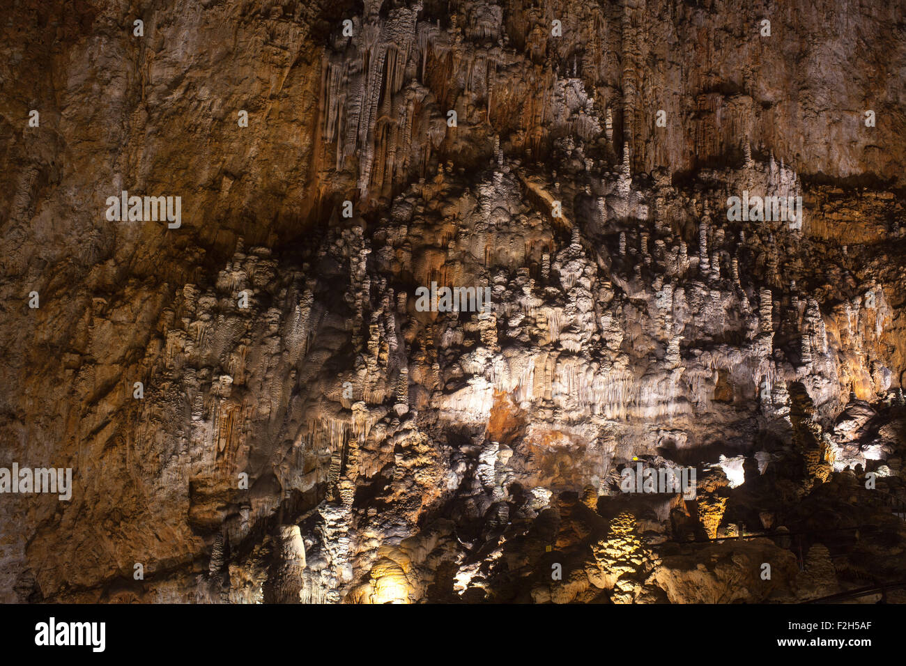 Grotta gigante hi-res stock photography and images - Alamy