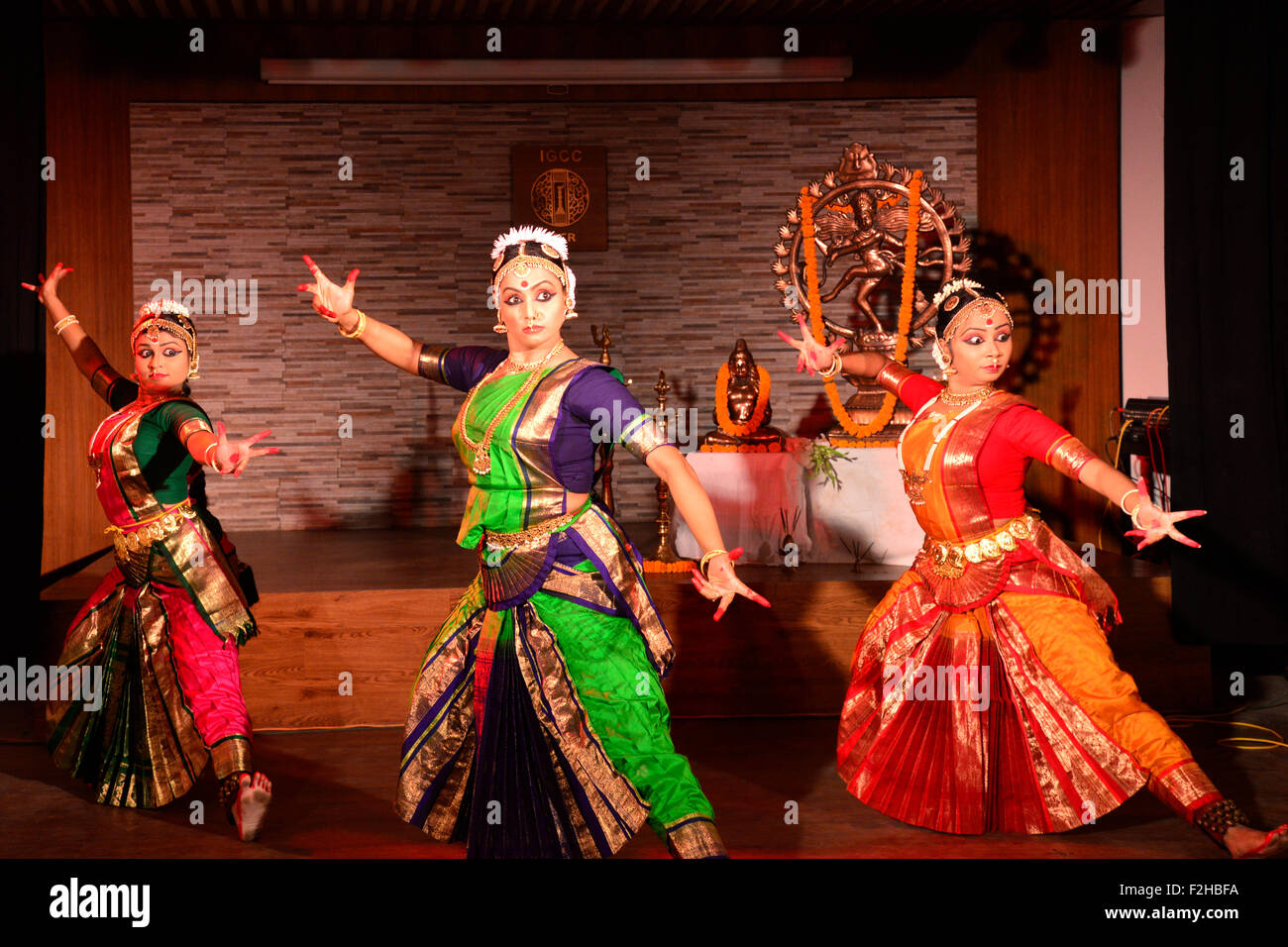 Lisa rashid hi-res stock photography and images - Alamy