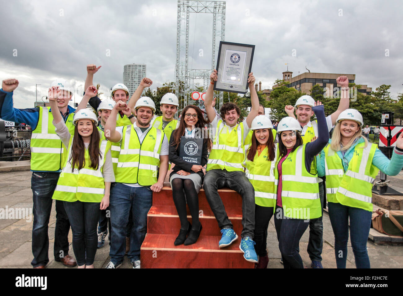 Engineering guinness world record hi-res stock photography and images ...