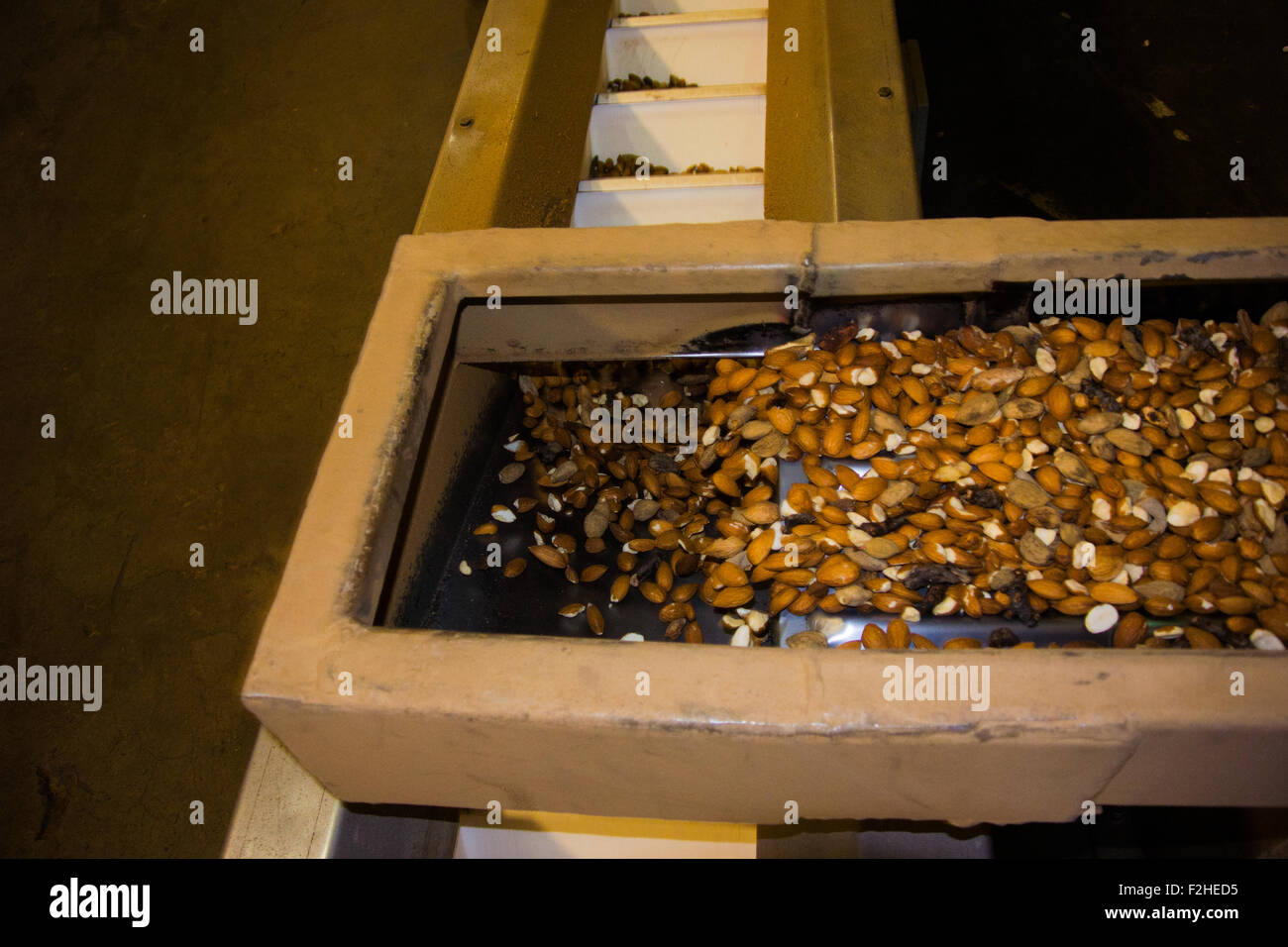 Huller hi-res stock photography and images - Alamy