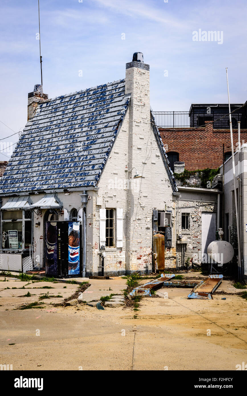 Pure Oil Gas Station