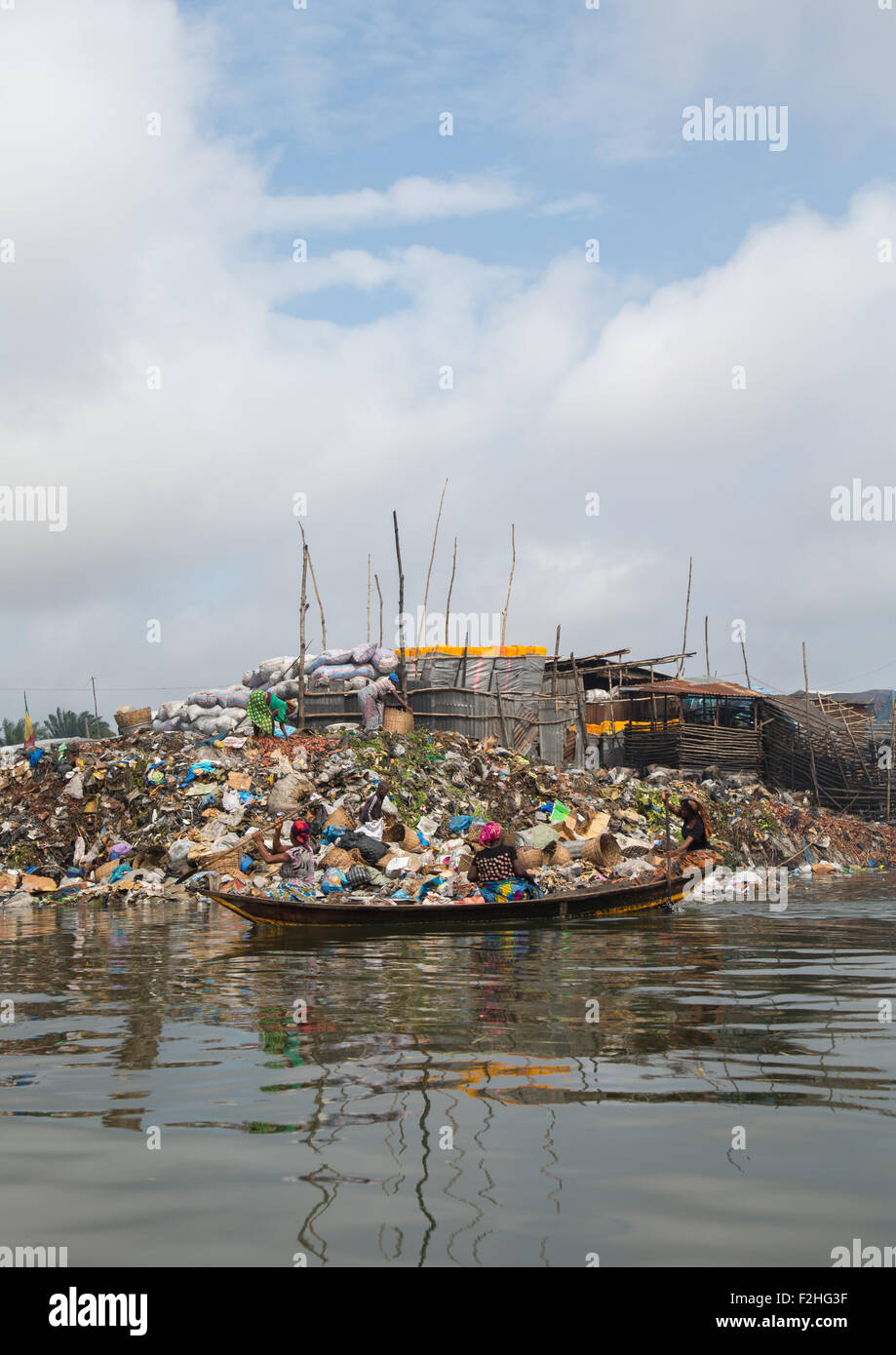 Benin, West Africa, Cotonou, dantokpa market taxi boats Stock Photo - Alamy