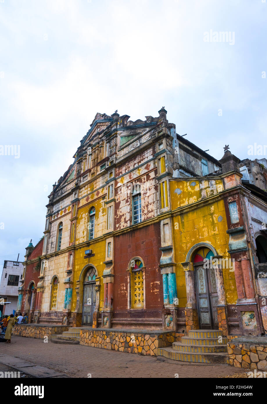 Benin, West Africa, Porto-Novo, multicoloured great mosque Stock Photo ...
