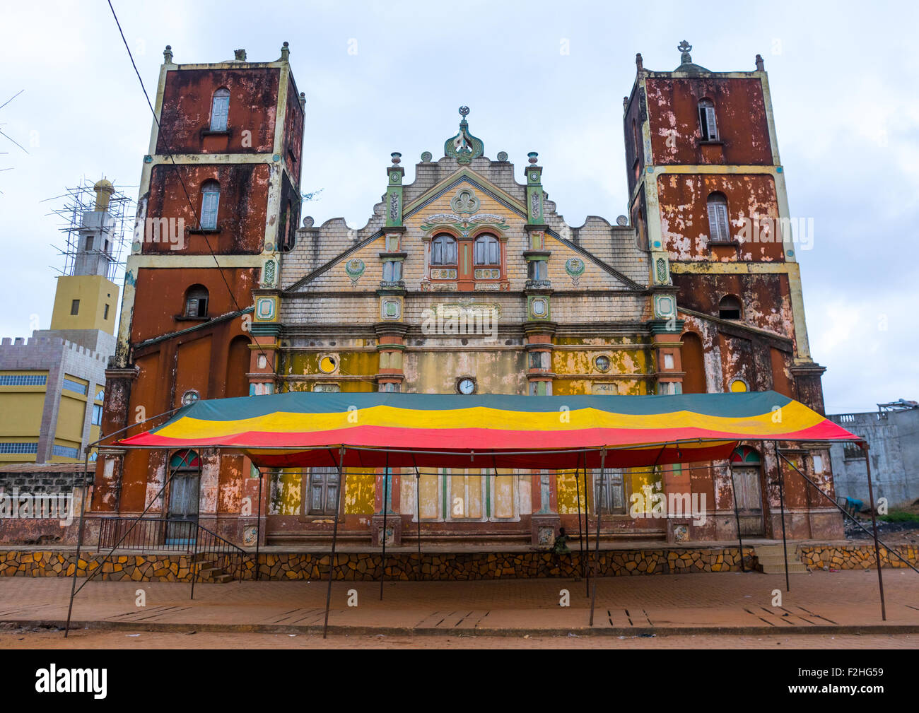 Benin, West Africa, Porto-Novo, multicoloured great mosque Stock Photo ...