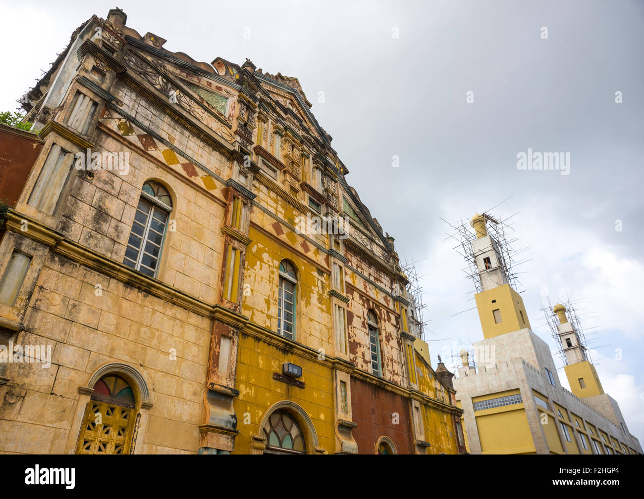 Porto novo benin mosque hi-res stock photography and images - Alamy