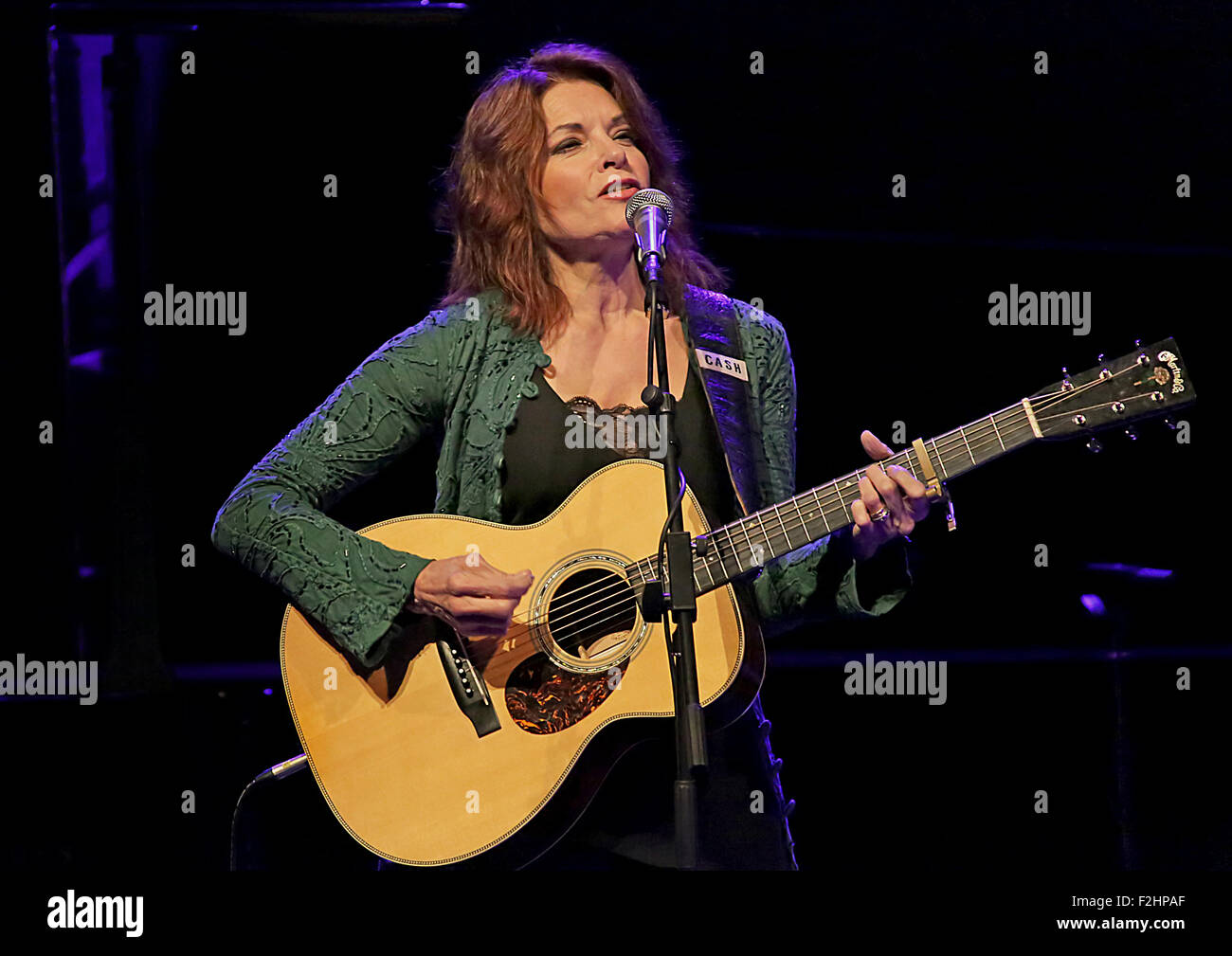 Rosanne Cash and John Leventhal Performing at Liverpool Philharmonic ...