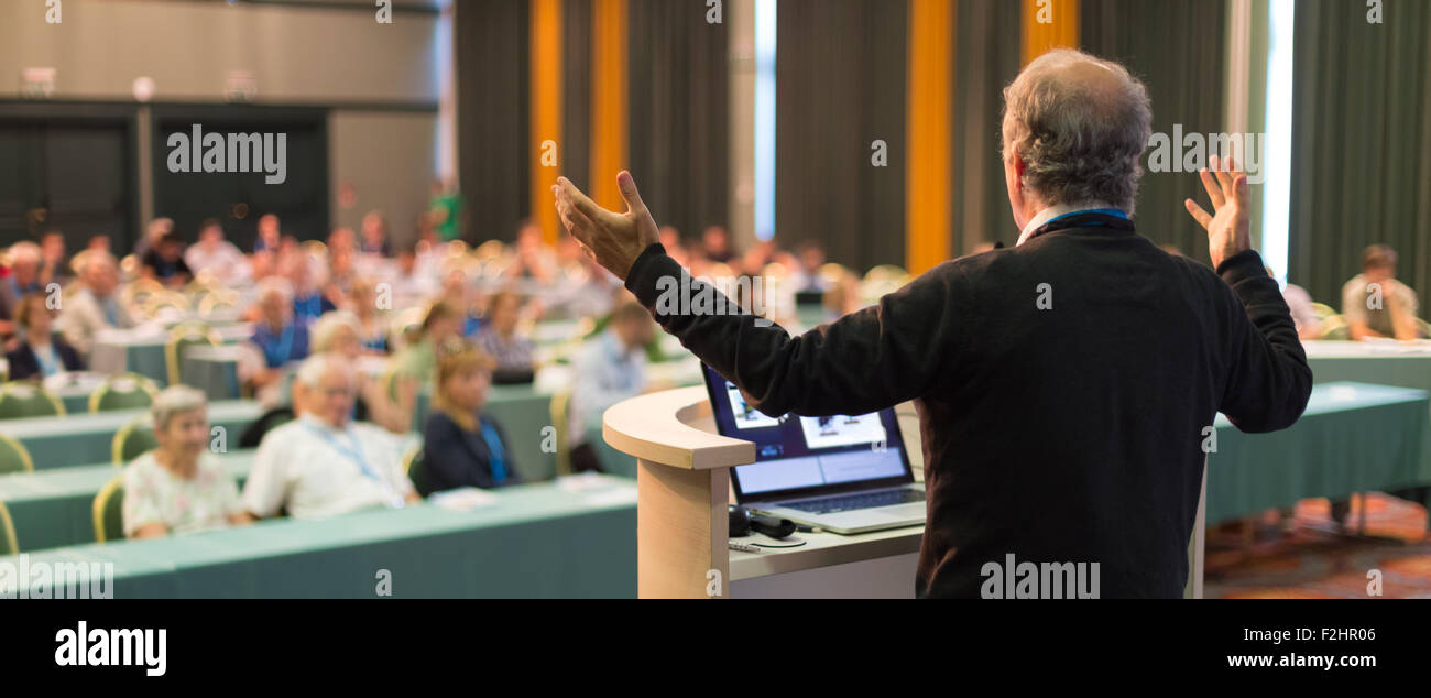 Speaker at Business Conference and Presentation Stock Photo - Alamy