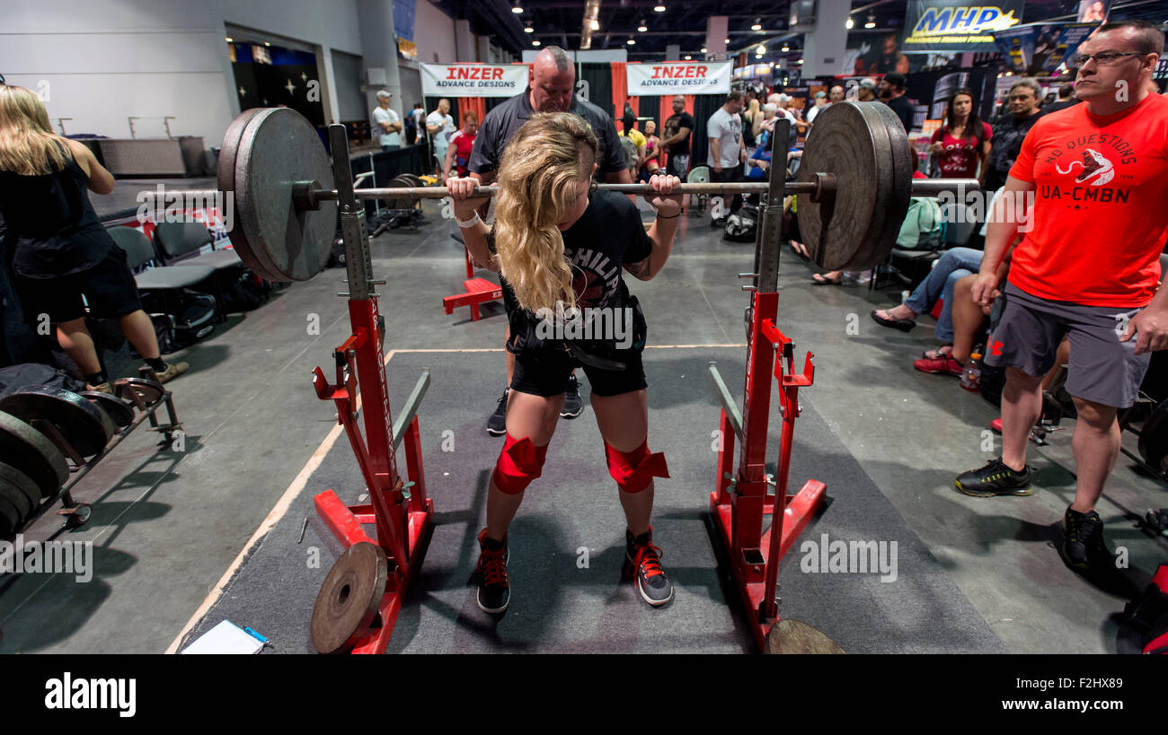 Las Vegas, Nevada, USA. 18th Sep, 2015. KIMBERLY PRICE warms up before ...