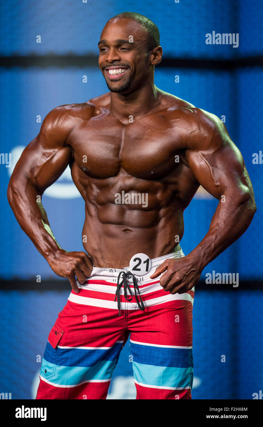 Las Vegas, Nevada, USA. 19th Sep, 2015. RYAN HINTON competes in the Men ...