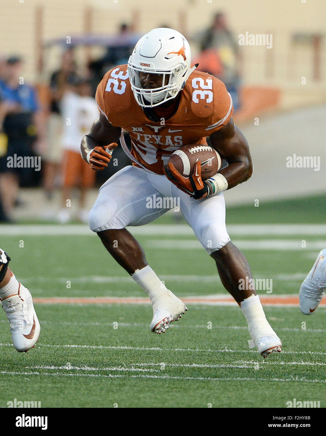 Halftime. 19th Sep, 2015. Johnathan Gray #32 of the Texas Longhorns in ...