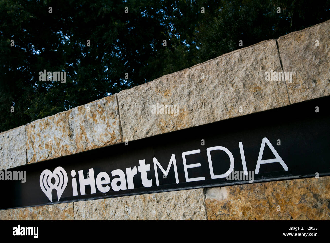 Iheartmedia hi-res stock photography and images - Alamy