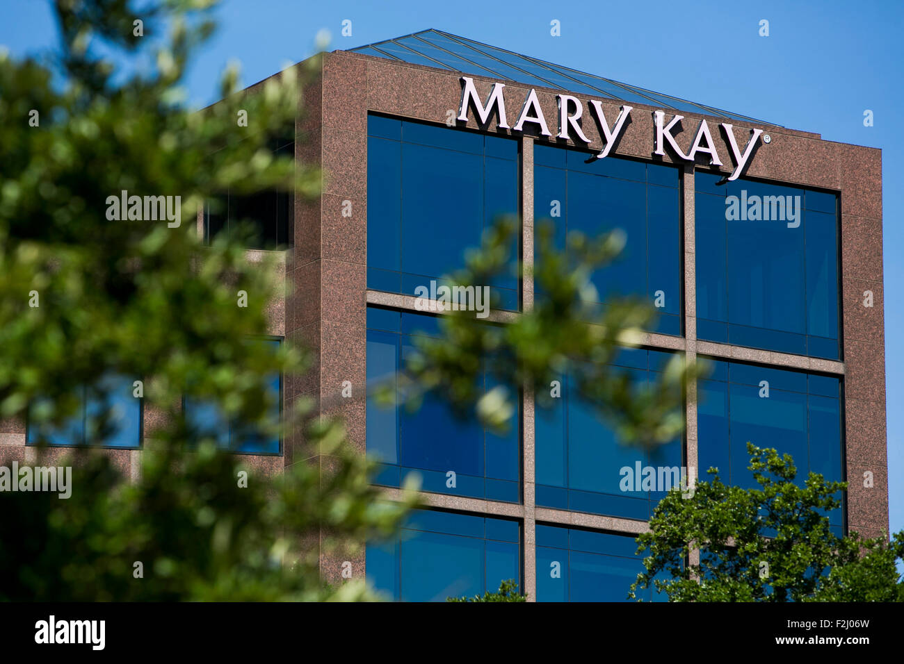 Mary kay cosmetics hi-res stock photography and images - Alamy