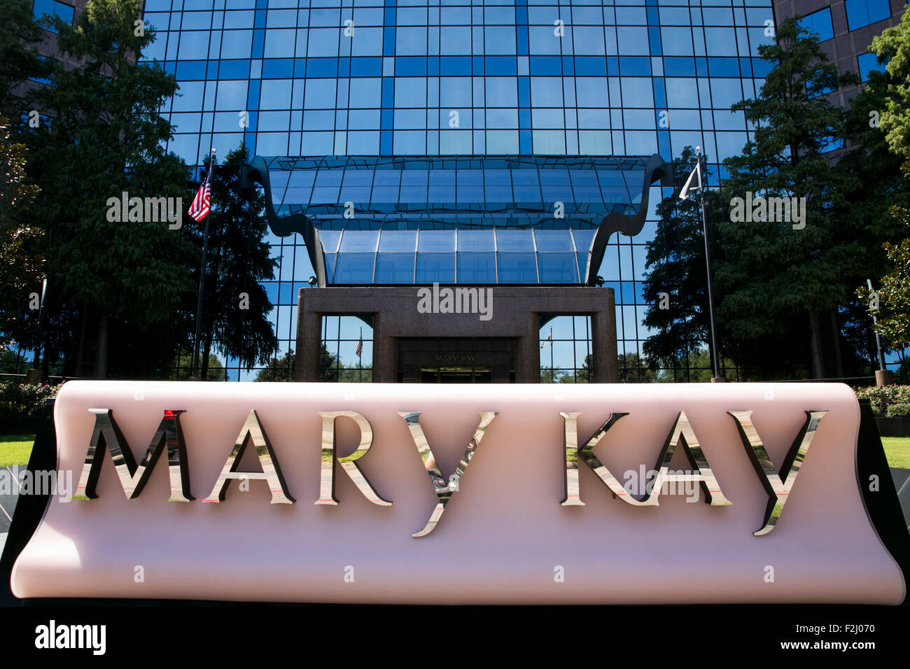 Mary Kay Cosmetics Logo