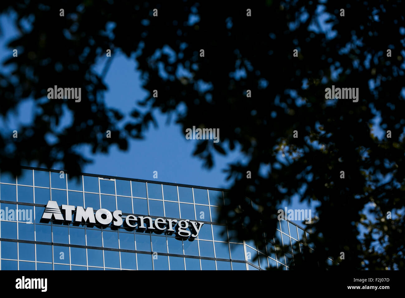 Atmos hi-res stock photography and images - Alamy