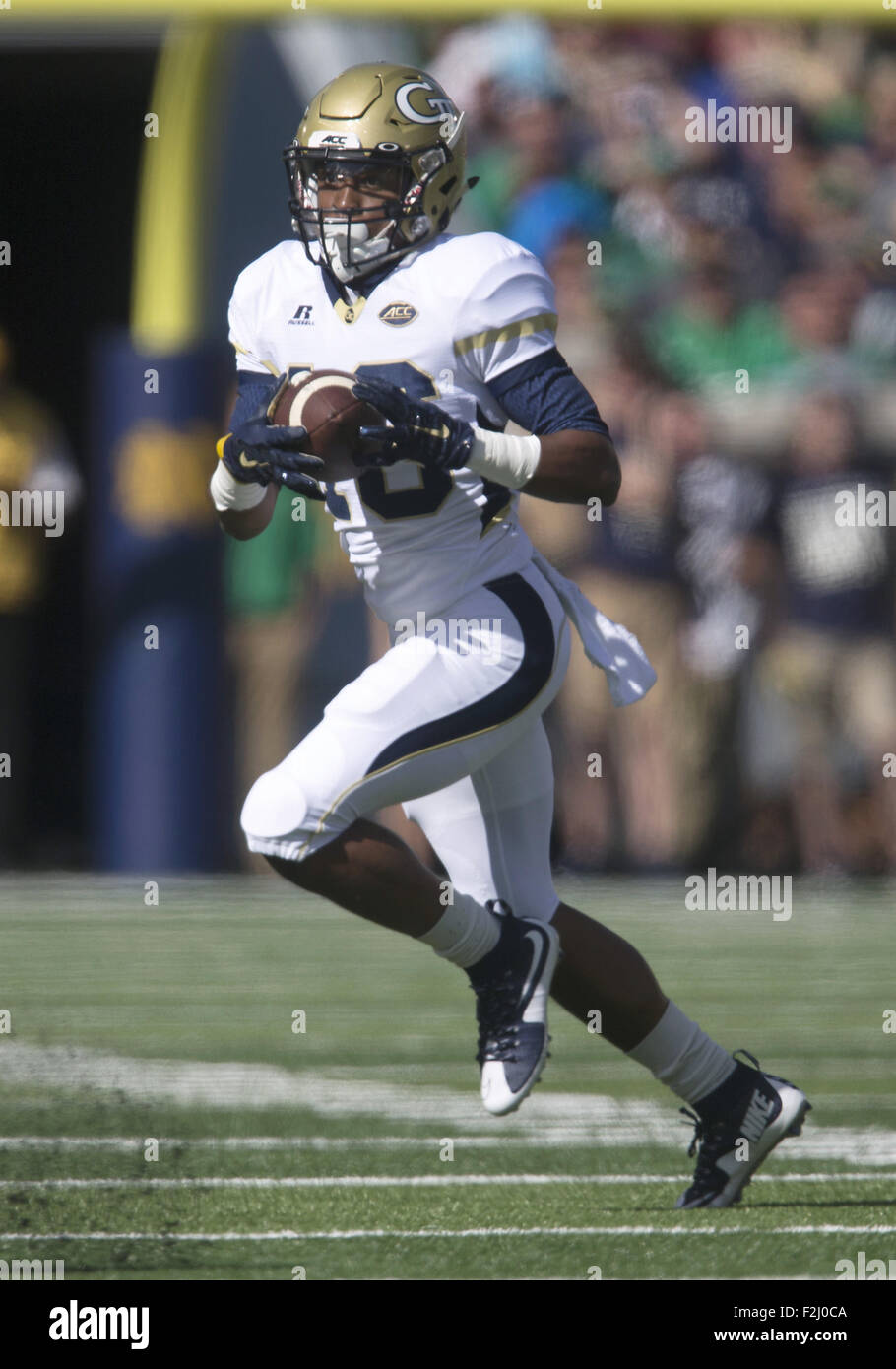 South Bend, Indiana, USA. 19th Sep, 2015. Georgia Tech running back ...