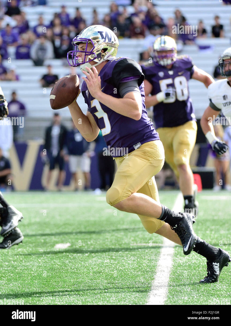 Seattle, WA, USA. 19th September, 2015.Washington Huskies quarterback ...