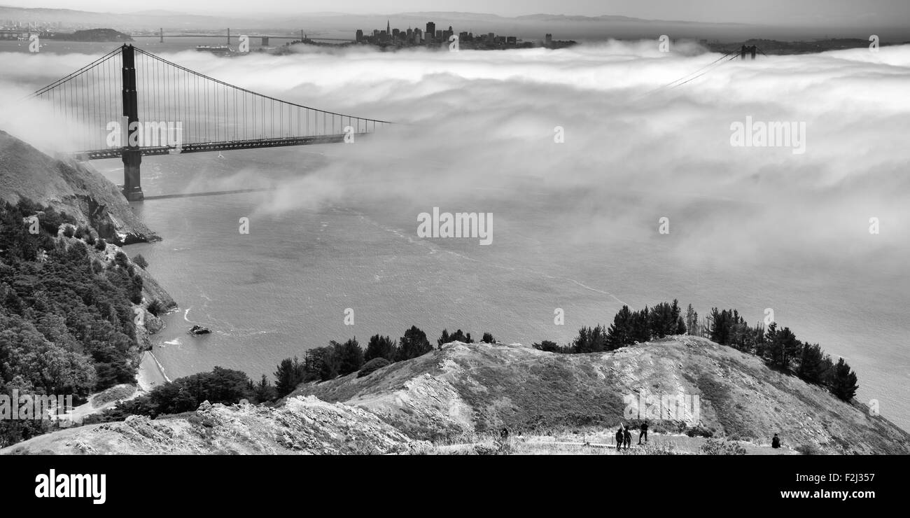 Bridge over the Pacific ocean, Golden Gate Bridge, San Francisco Bay ...