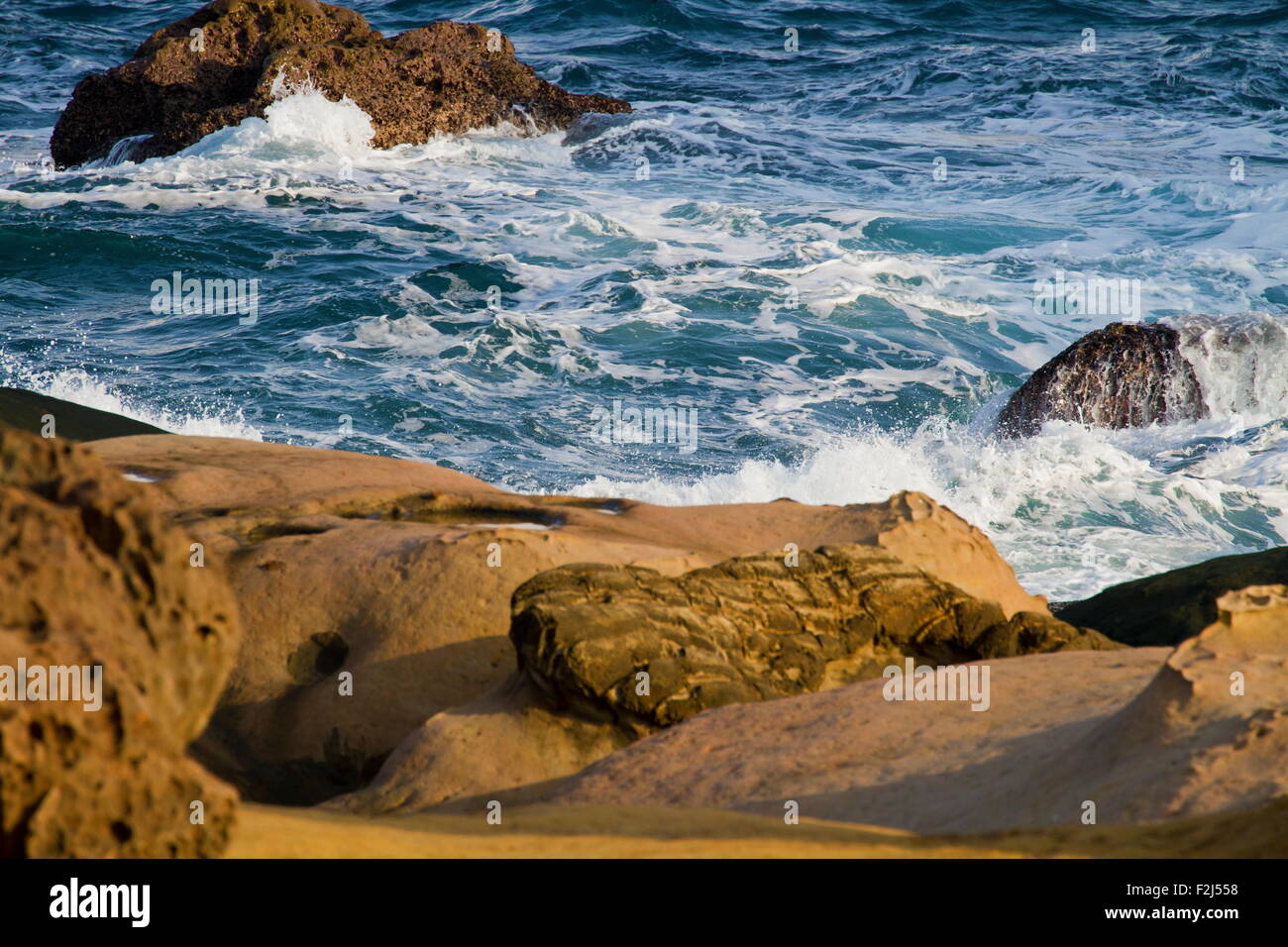 Ocean wave formation hi-res stock photography and images - Alamy