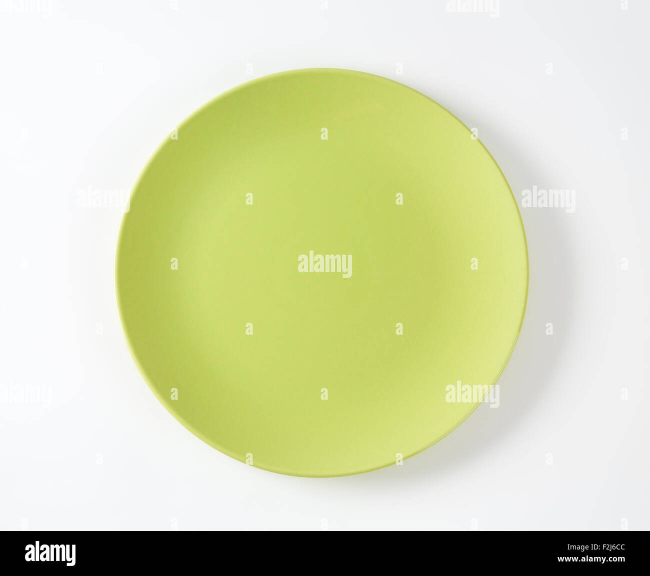 Empty green plate hi-res stock photography and images - Alamy
