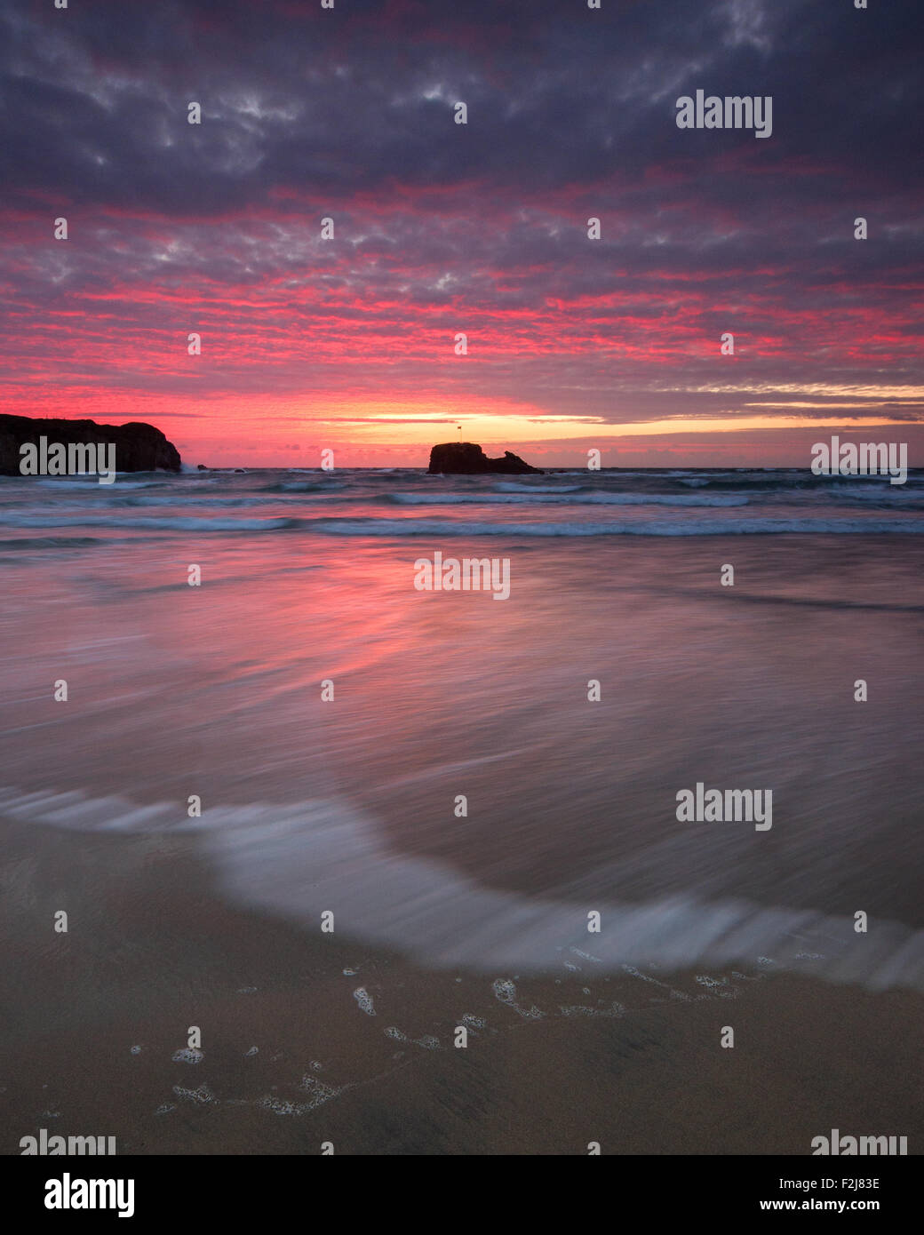 Sunset perranporth hi-res stock photography and images - Alamy