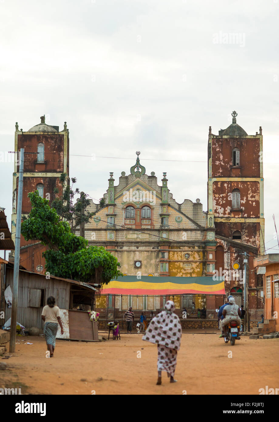 Benin, West Africa, Porto-Novo, multicoloured great mosque Stock Photo ...