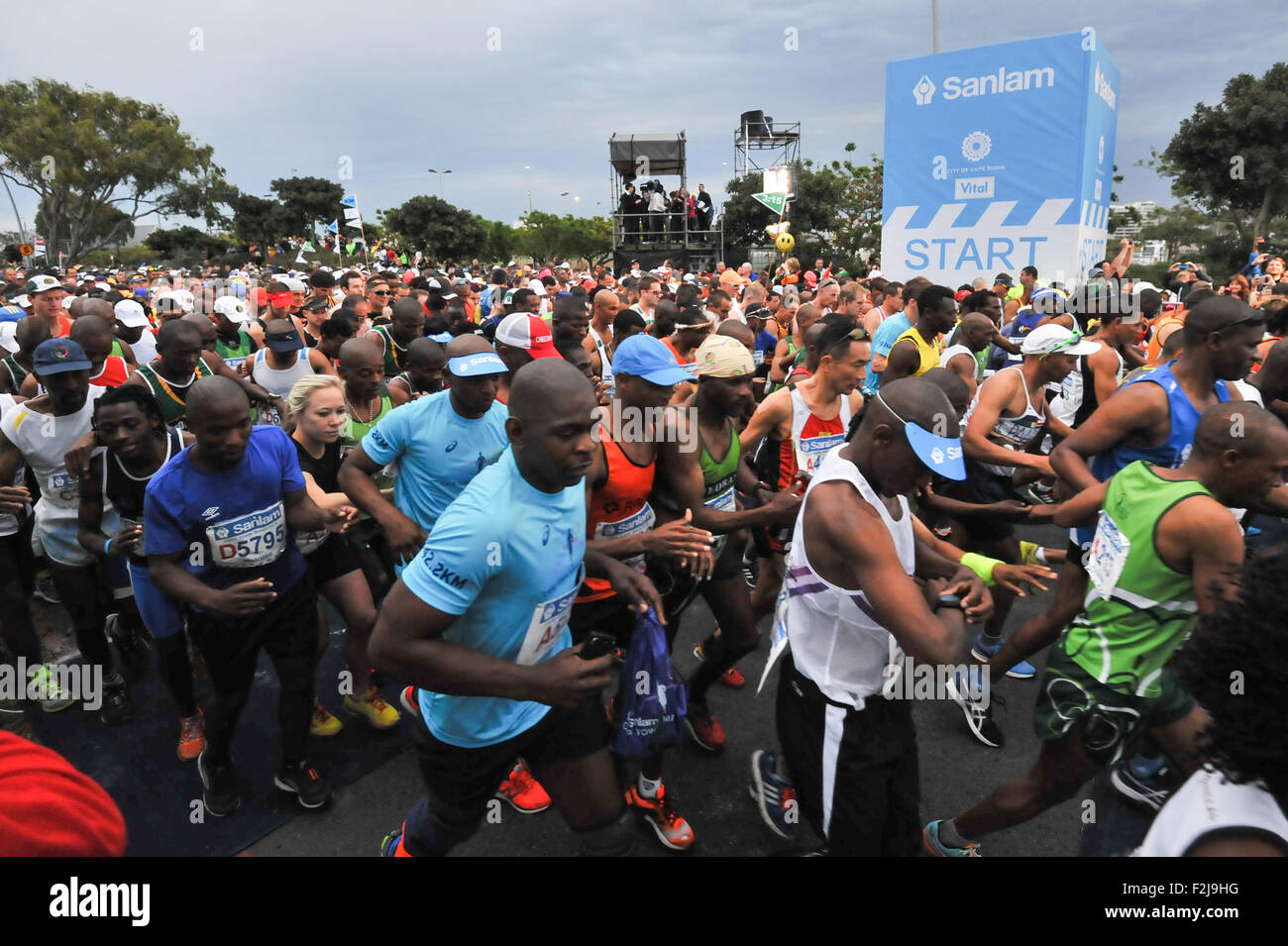 The 2015 Sanlam Cape Town Marathon Stock Photo - Alamy