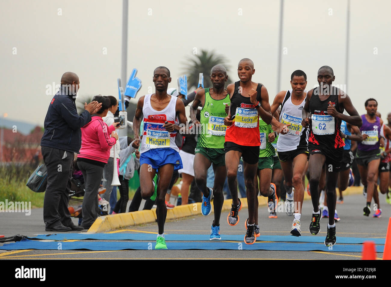 The 2015 Sanlam Cape Town Marathon Stock Photo - Alamy