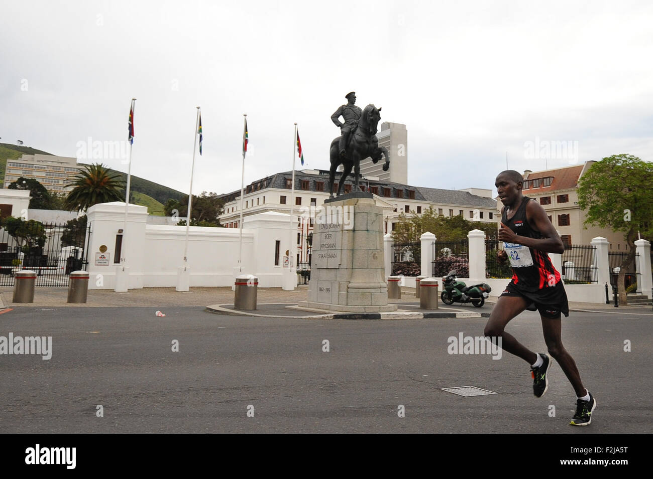 The 2015 Sanlam Cape Town Marathon Stock Photo - Alamy