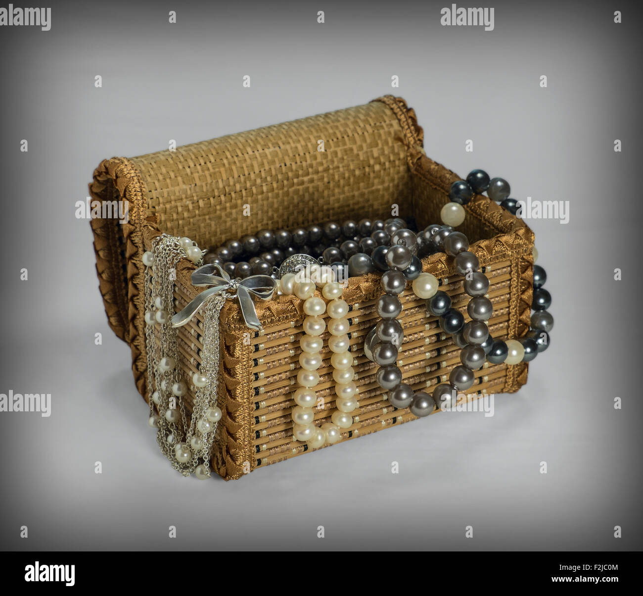 Box of beads hi-res stock photography and images - Alamy