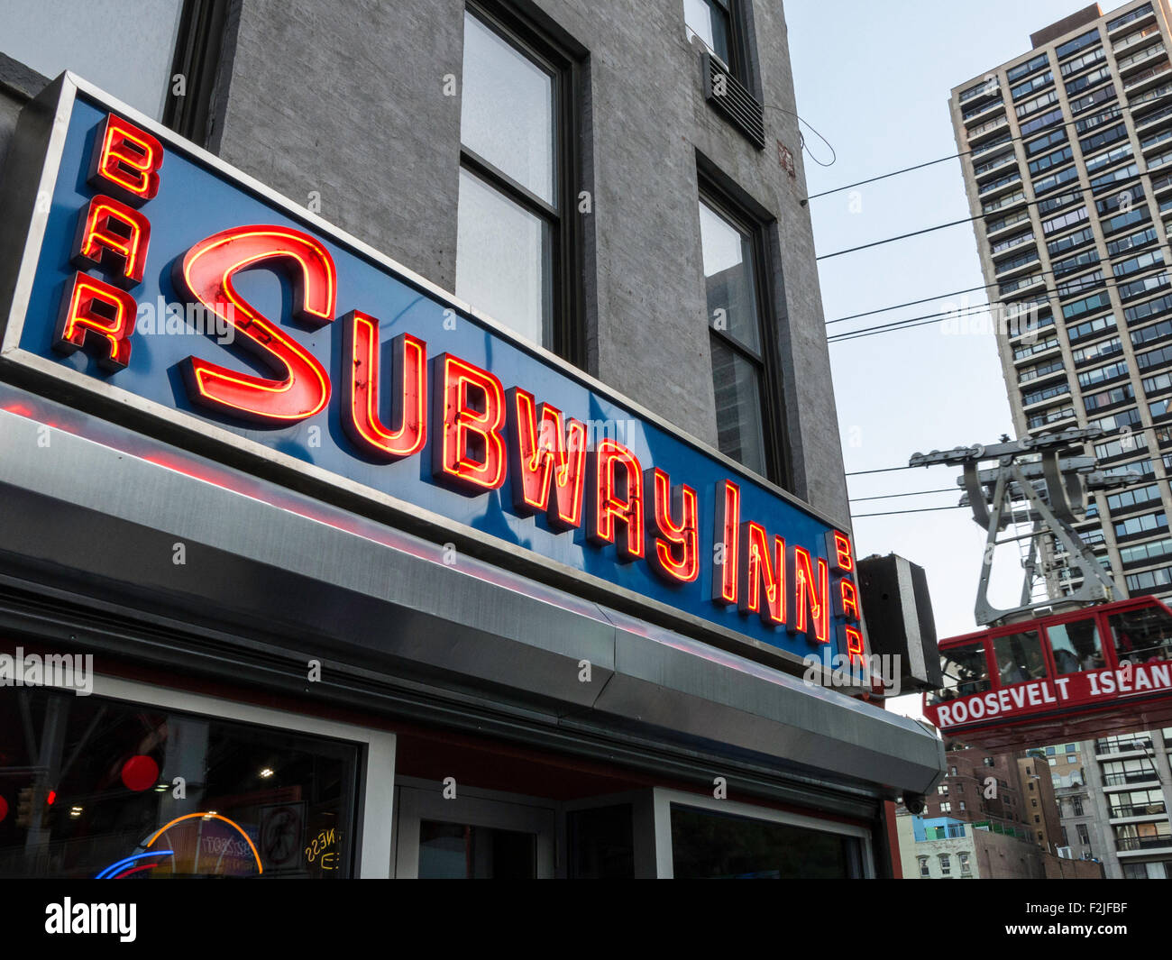 Iconic subway hi-res stock photography and images - Alamy