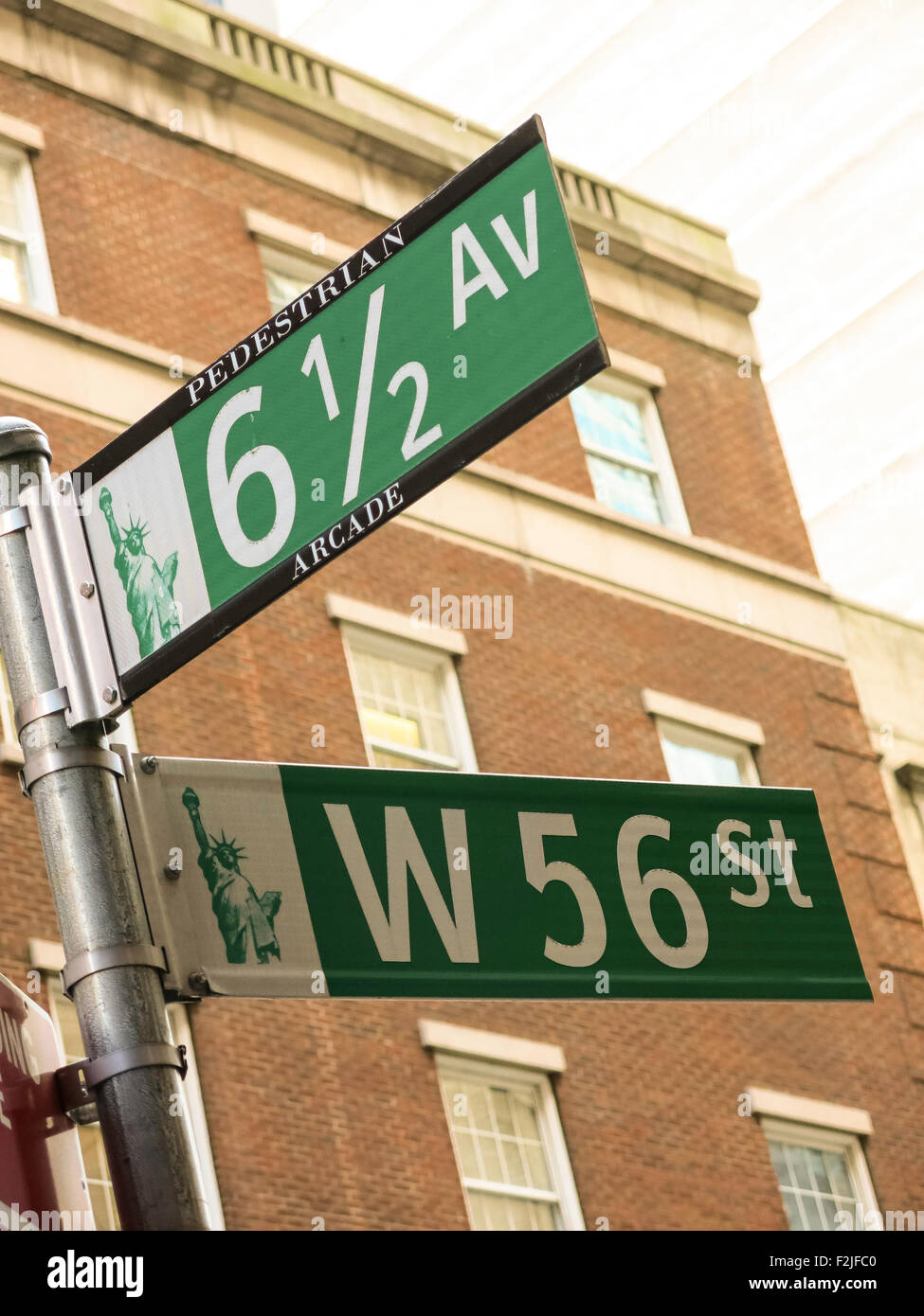 56th street hi-res stock photography and images - Alamy