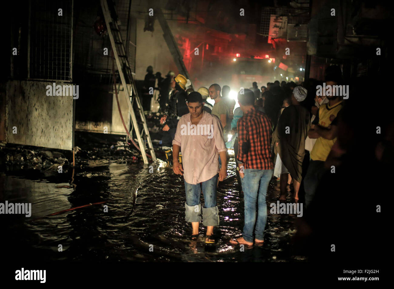Sept. 19, 2015 - Cairo, Cairo, Egypt - Egyptian firefighters inspect ...