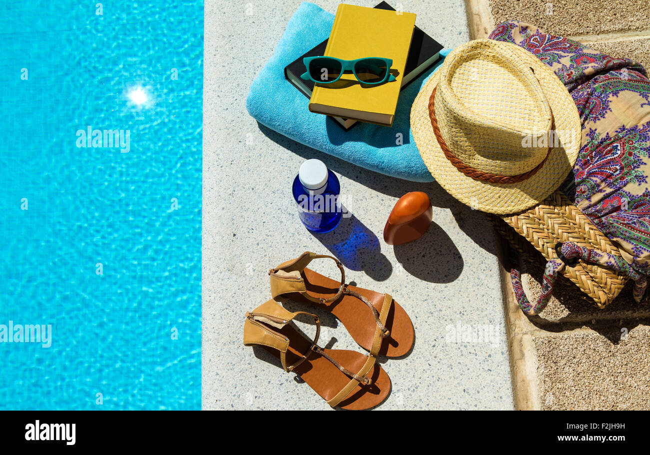 Read swimming pool hi-res stock photography and images - Alamy