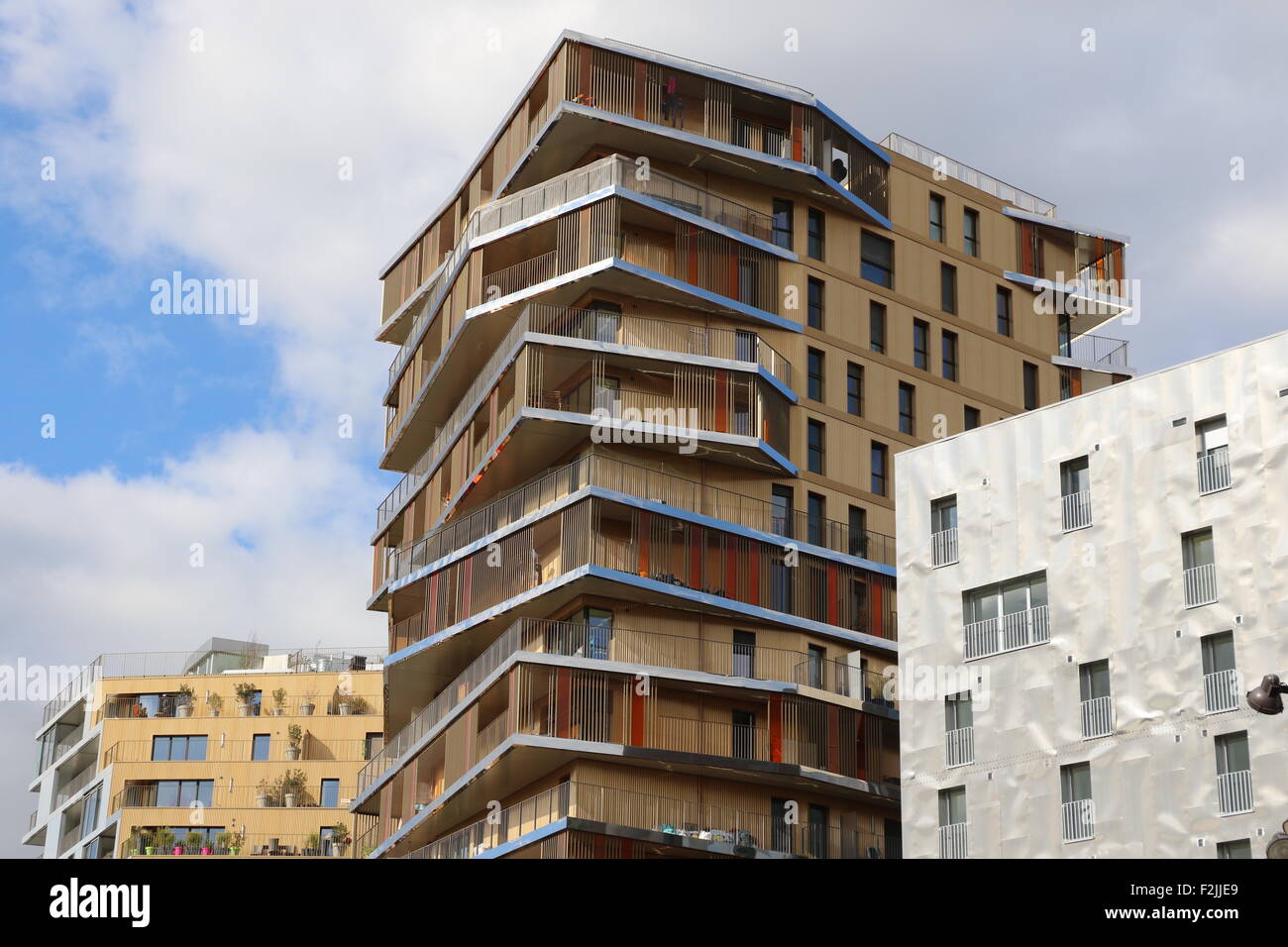 Modern building in Paris Stock Photo - Alamy