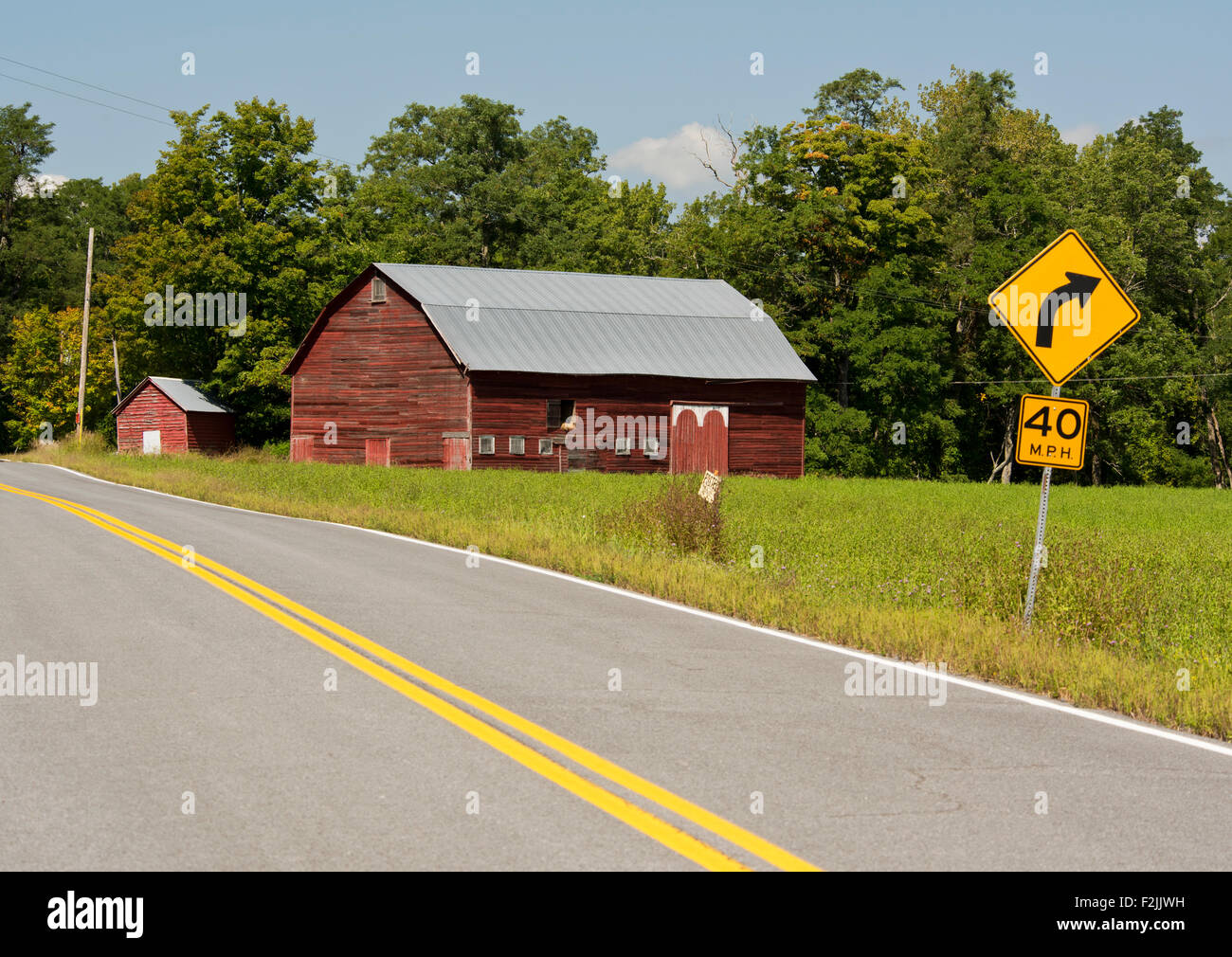 Traditional dutch style red barn hi-res stock photography and images ...