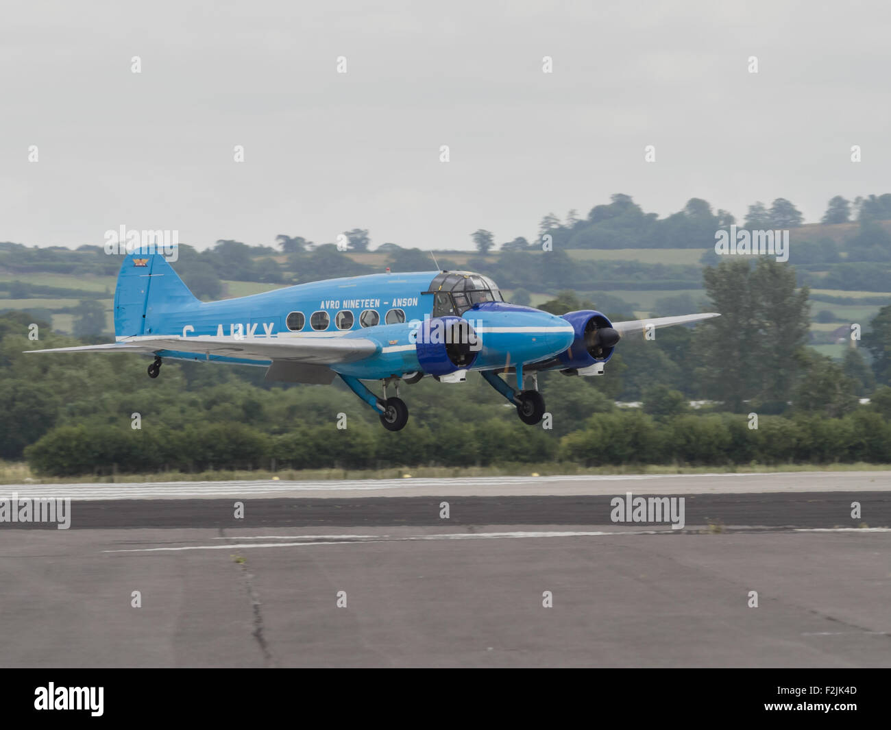 Avro anson propeller hi-res stock photography and images - Alamy