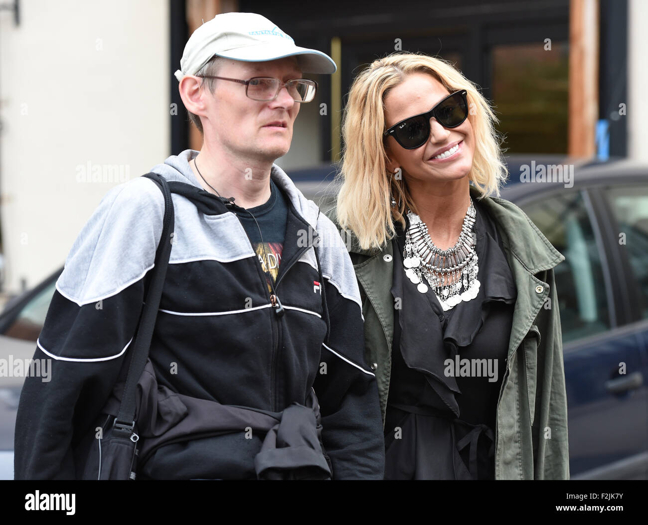 Sarah Harding posing for pictures with fans as she leaves Imagine FM ...