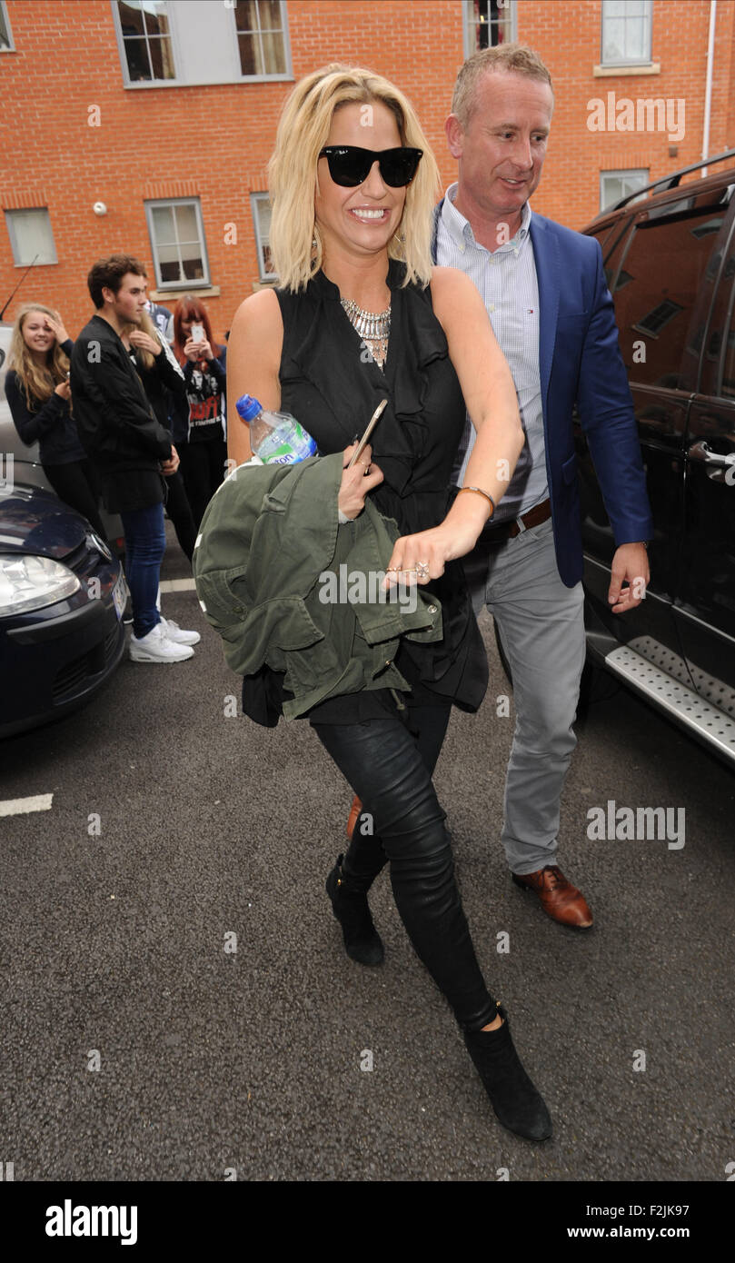 Sarah Harding posing for pictures with fans at Imagine FM Radio in ...