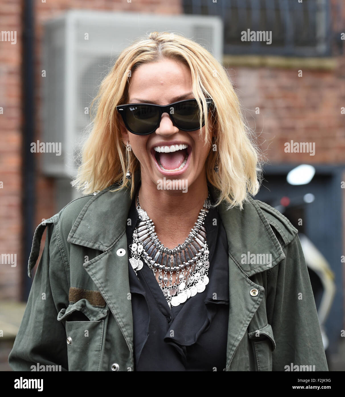 Sarah Harding posing for pictures with fans at Imagine FM Radio in ...