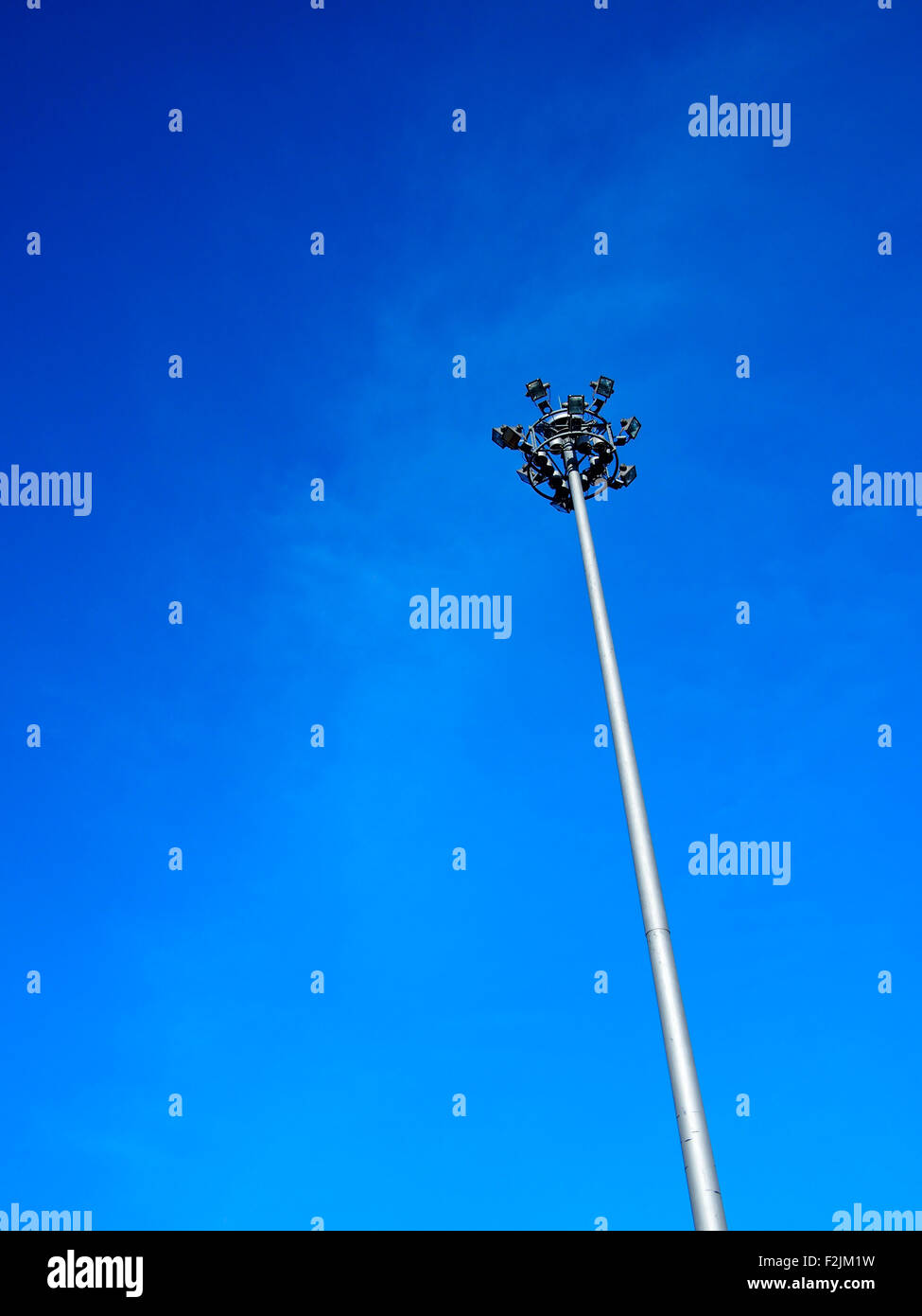 Street light pole hi-res stock photography and images - Alamy