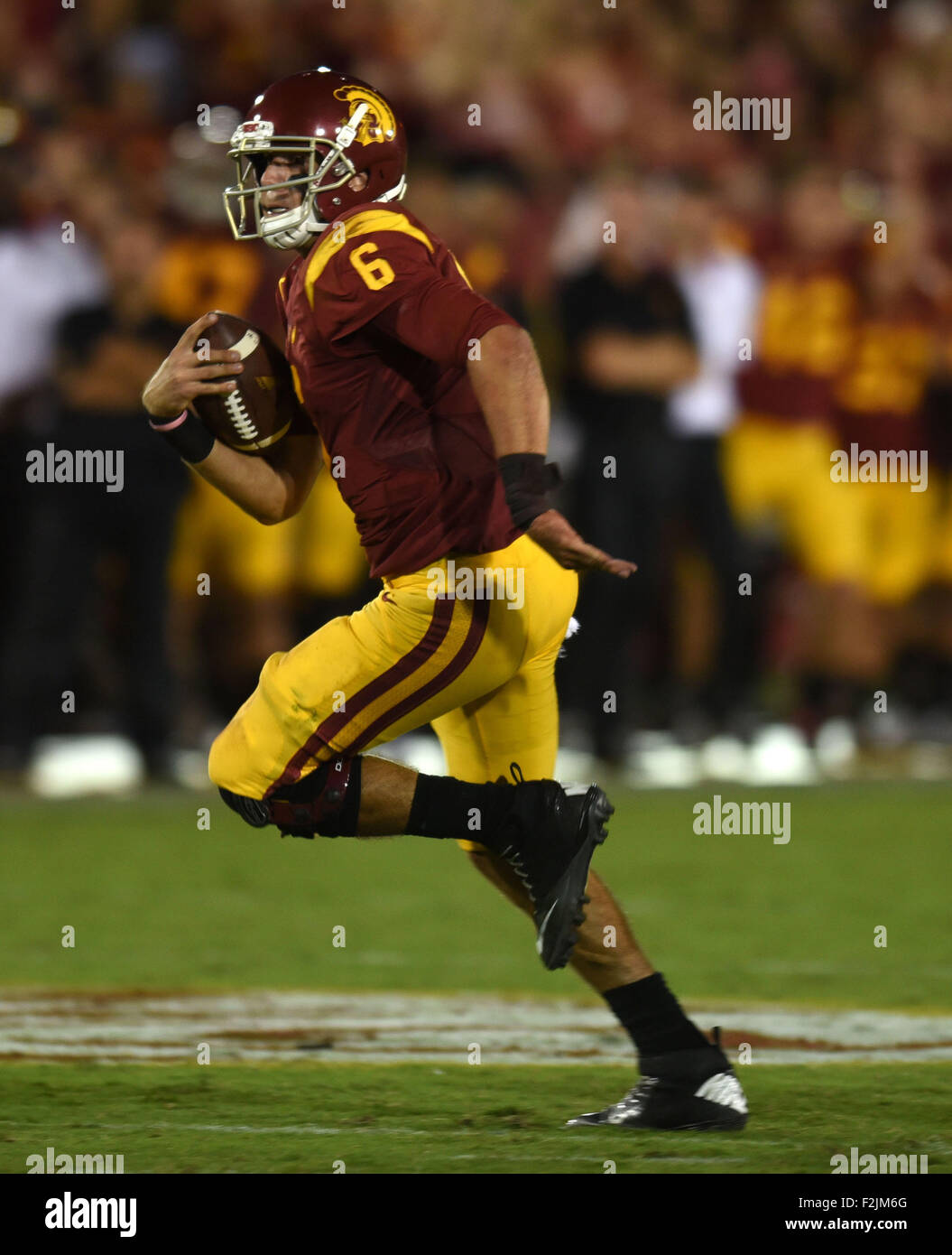 Los Angeles, CA, USA. 19th Sep, 2015. QB Cody Kessler #6 of USC Trojans ...