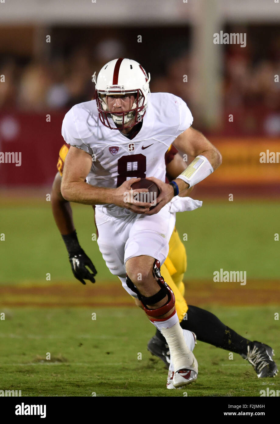 Los Angeles, CA, USA. 19th Sep, 2015. Stanford QB Kevin Hogan #9 runs ...