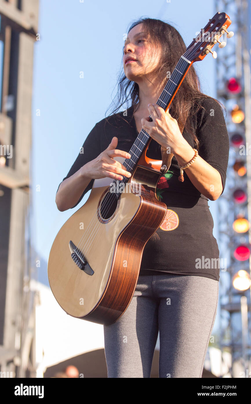 Chicago, Illinois, USA. 13th Sep, 2015. Musician GABRIELA QUINTERO of ...